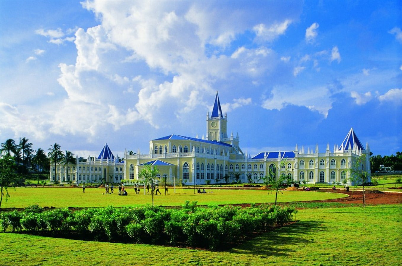 HAFEEZ CONTRACTOR (PART – II) - Echoes of Edifice