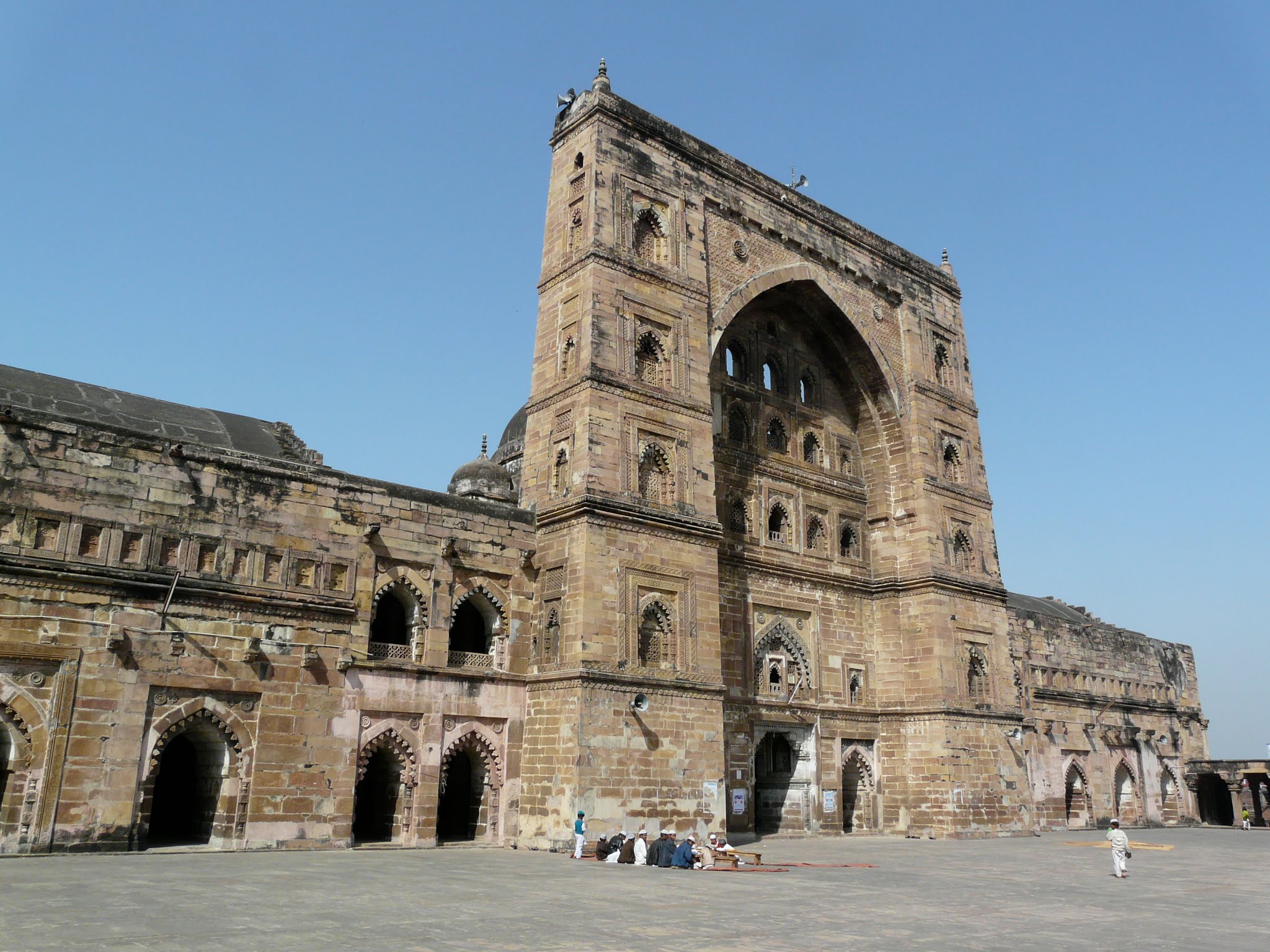 ARCHITECTURE OF UTTAR PRADESH - Echoes of Edifice