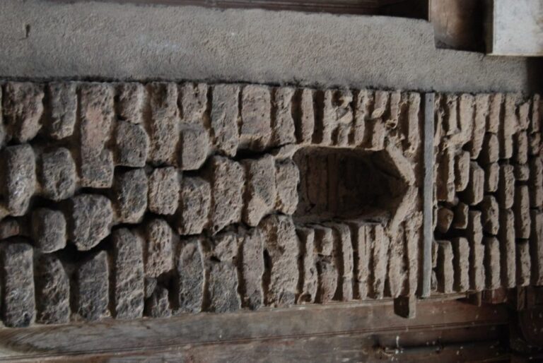 Architecture of Maharashtra - Echoes of Edifice