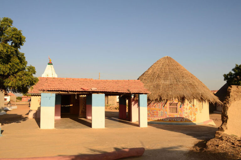 Architecture of Gujarat - Echoes of Edifice